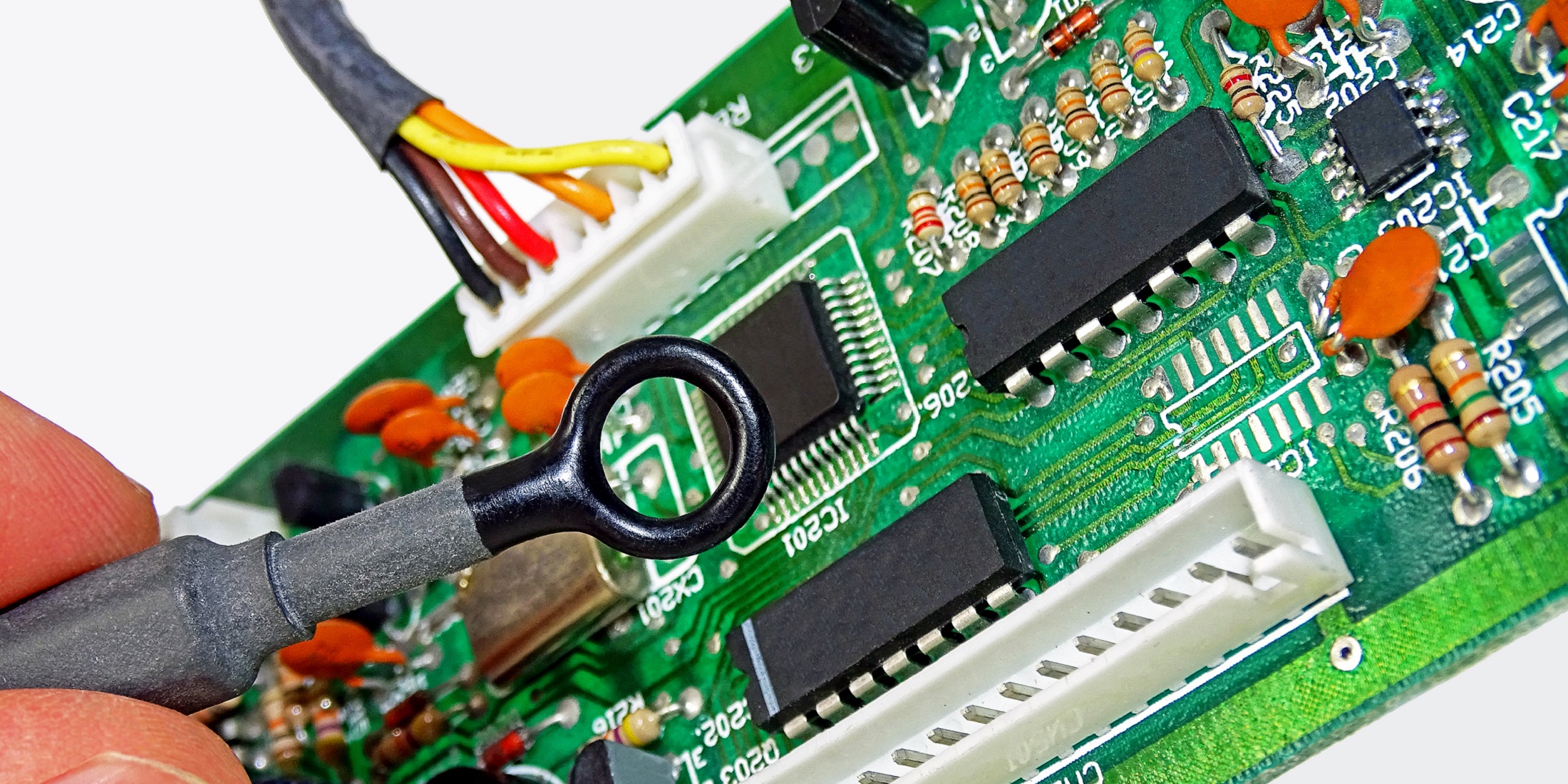 EMC for motion systems - High Tech Institute